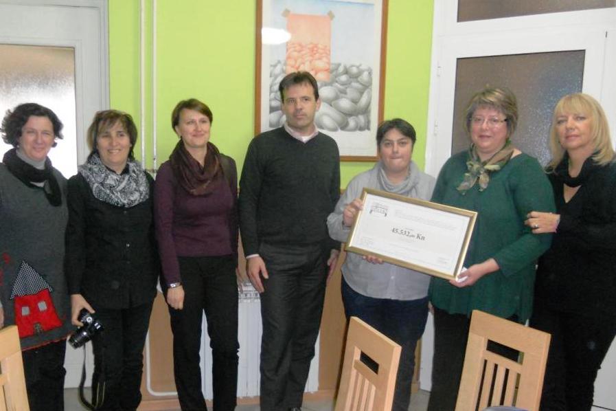 Pulskom Dječjem domu donirana sredstva prikupljena u akciji „Klupica za ...